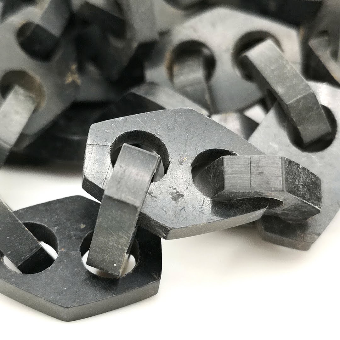 Vulcanite | Learn about Victorian jet simulants | Ebonite